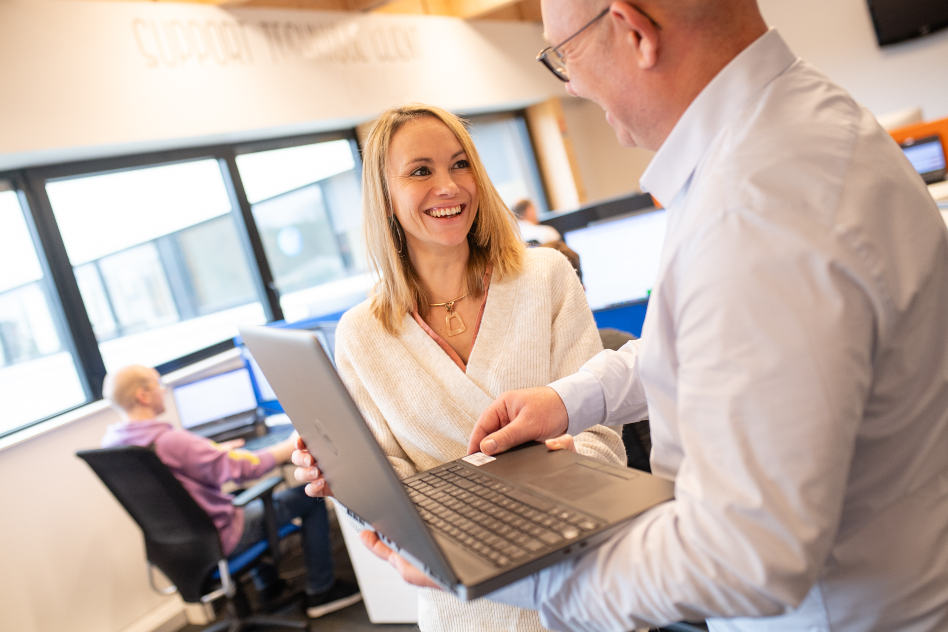 Axione en bref - Axione